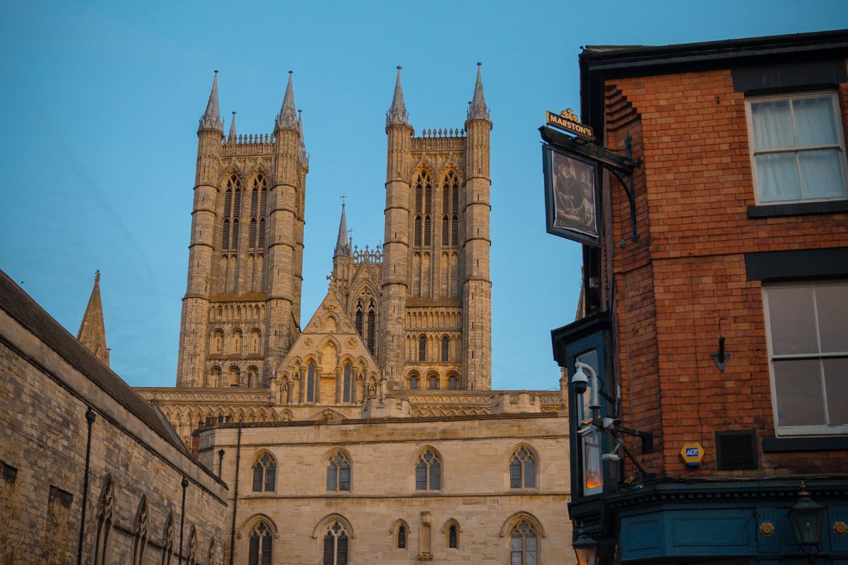 About Us - Red Recruitment 24/7